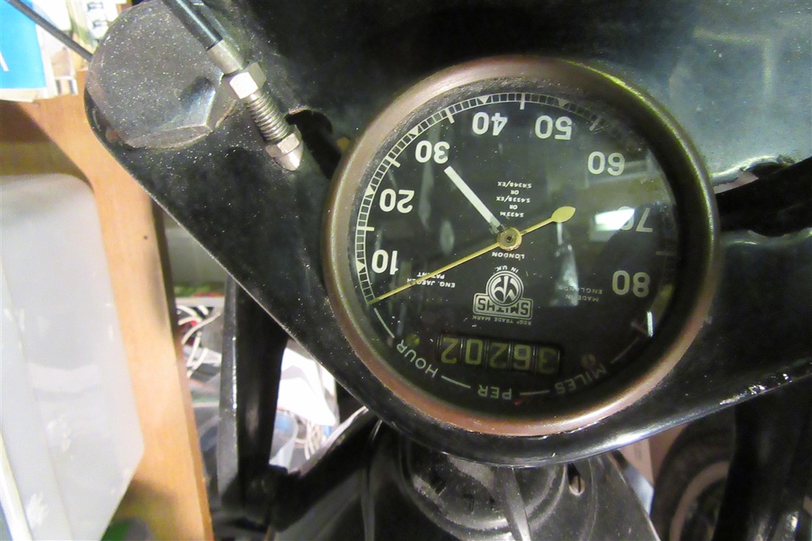 Chronometric S433 - Ariel Owners Motorcycle Club